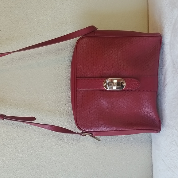 Susu | Bags | Susu Crossbody | Poshmark